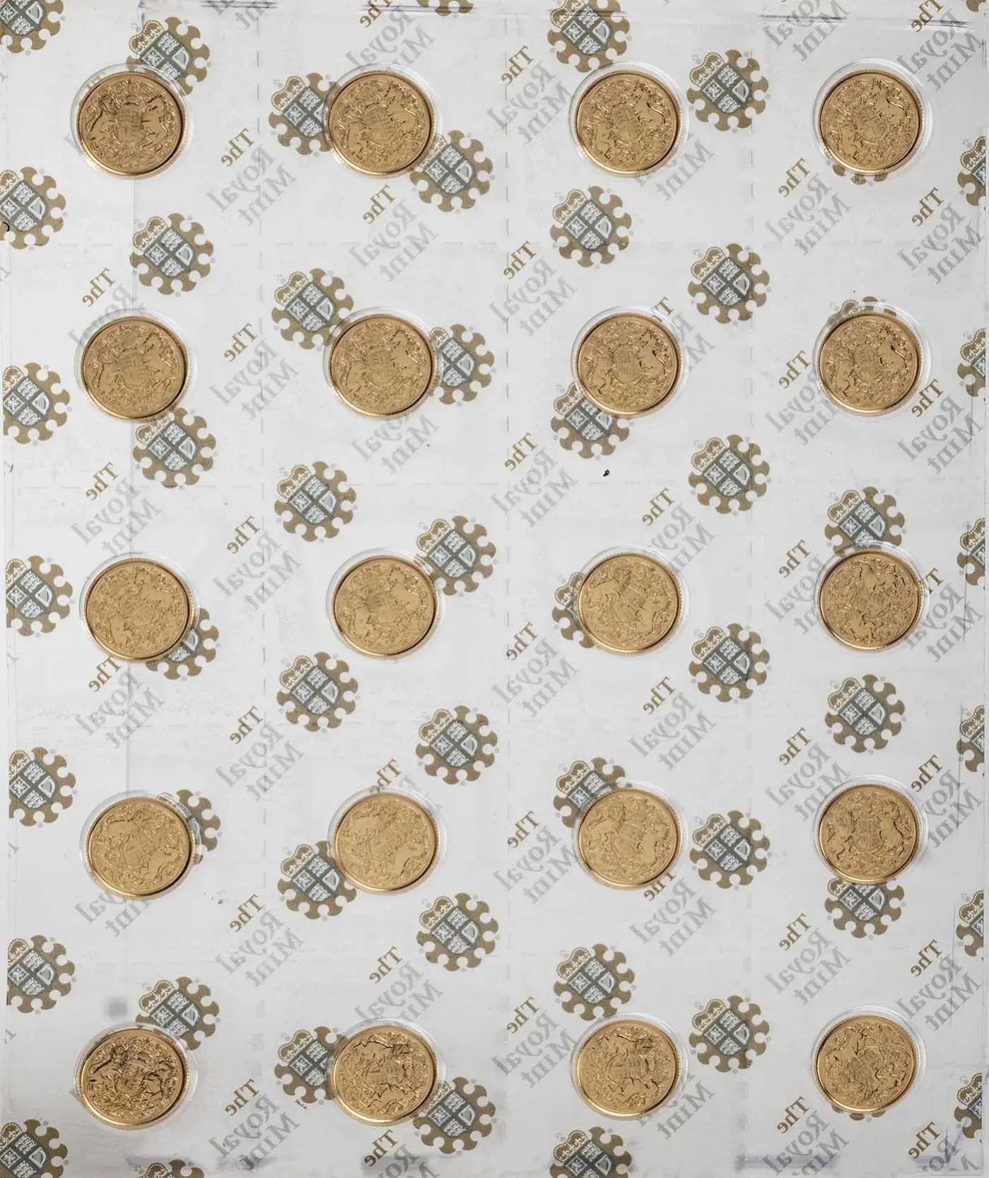 2022 Half Sovereign Royal Mint Gold QEII Memorial | Chards